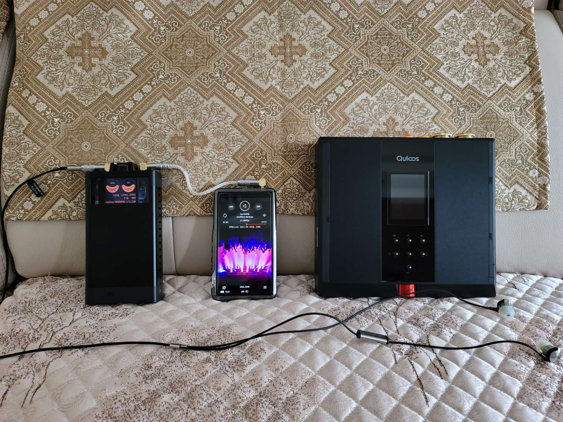 我摊牌了，我买熊FETSOAR F1就是馋她身子。附上用过一段时间的深度测评。